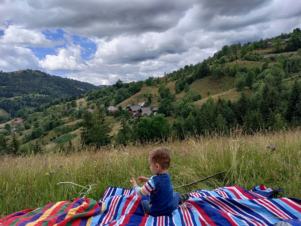 Regatul Cerului în Apuseni - FĂ RAI DIN CE AI!